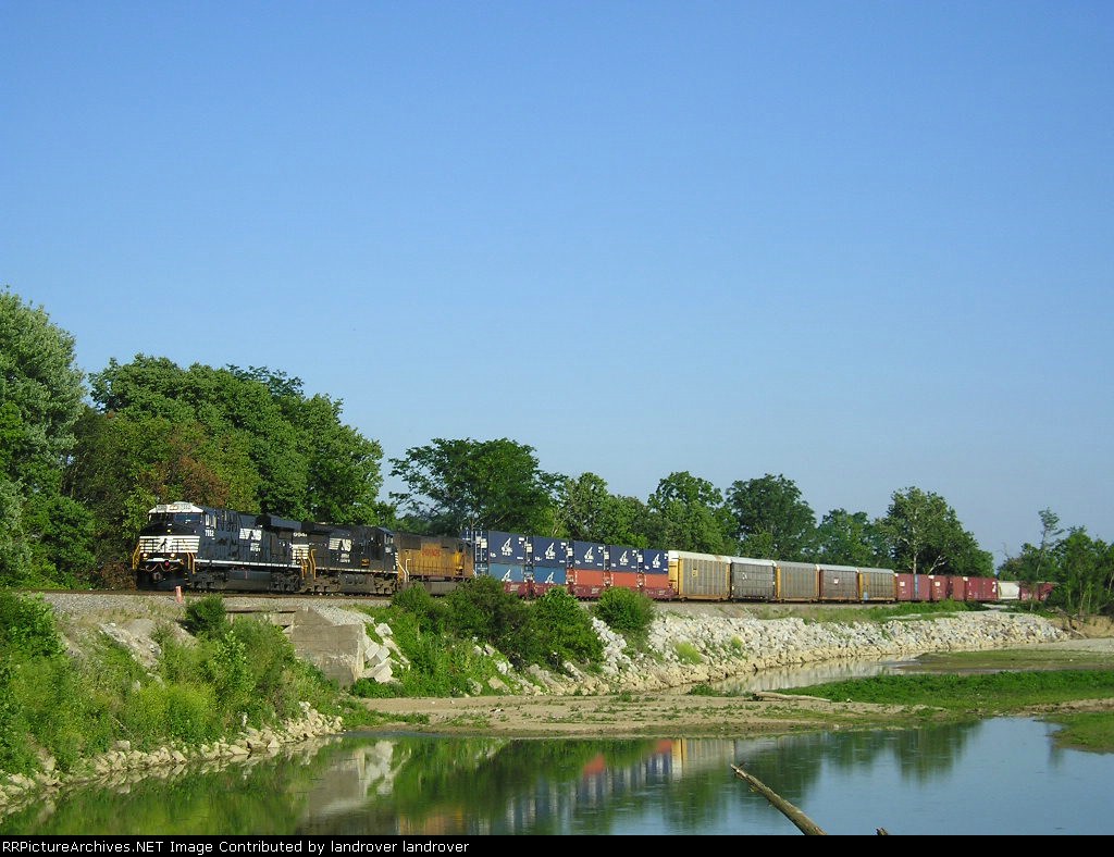 NS 7712 On NS 196 Westbound